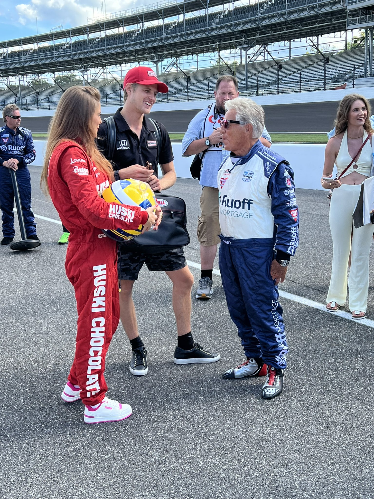 Angela Moryan on Twitter: ".@IndyCar points leader Marcus Ericsson checking in with Mario ...