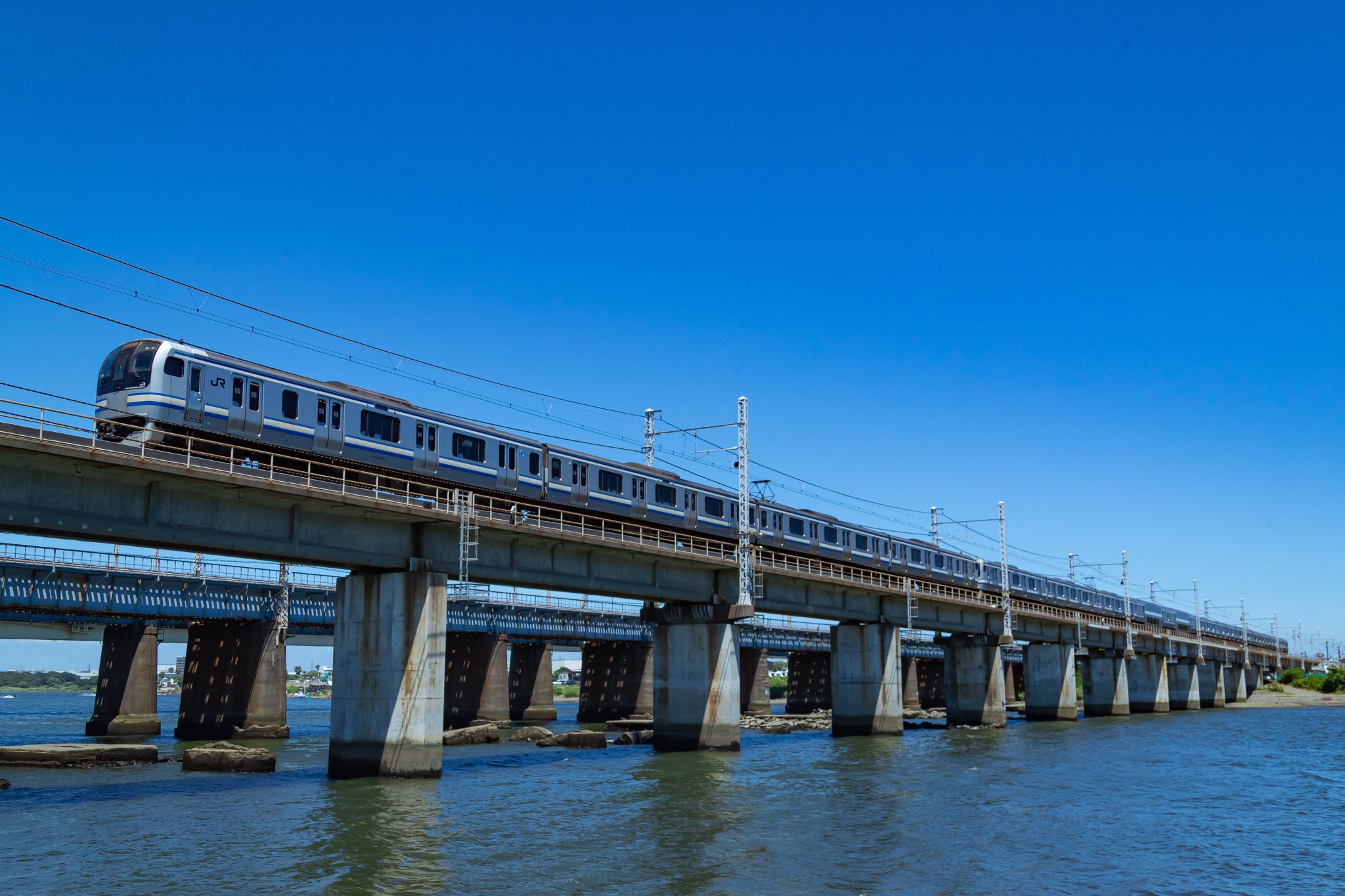 じゃぽん！ on Twitter: "JR東日本 E217系 15両 回9865M 湯河原疎開 先週のE259系同様雲一つない空の下を通過していきました 2022.07.30 https ...