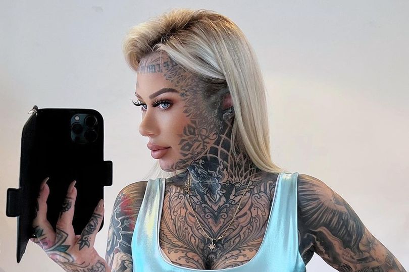 Daily Star On Twitter Britains Most Tattooed Woman Flaunts