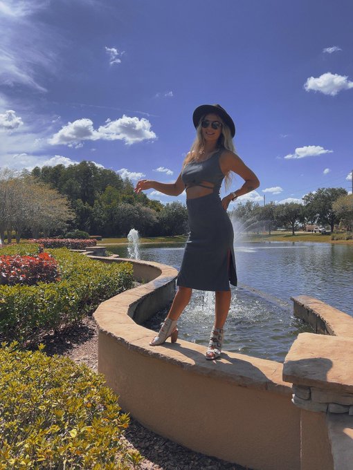 TW Pornstars - Mandy Rhea (Jan 4-7 Las Vegas AVN). The most retweeted ...