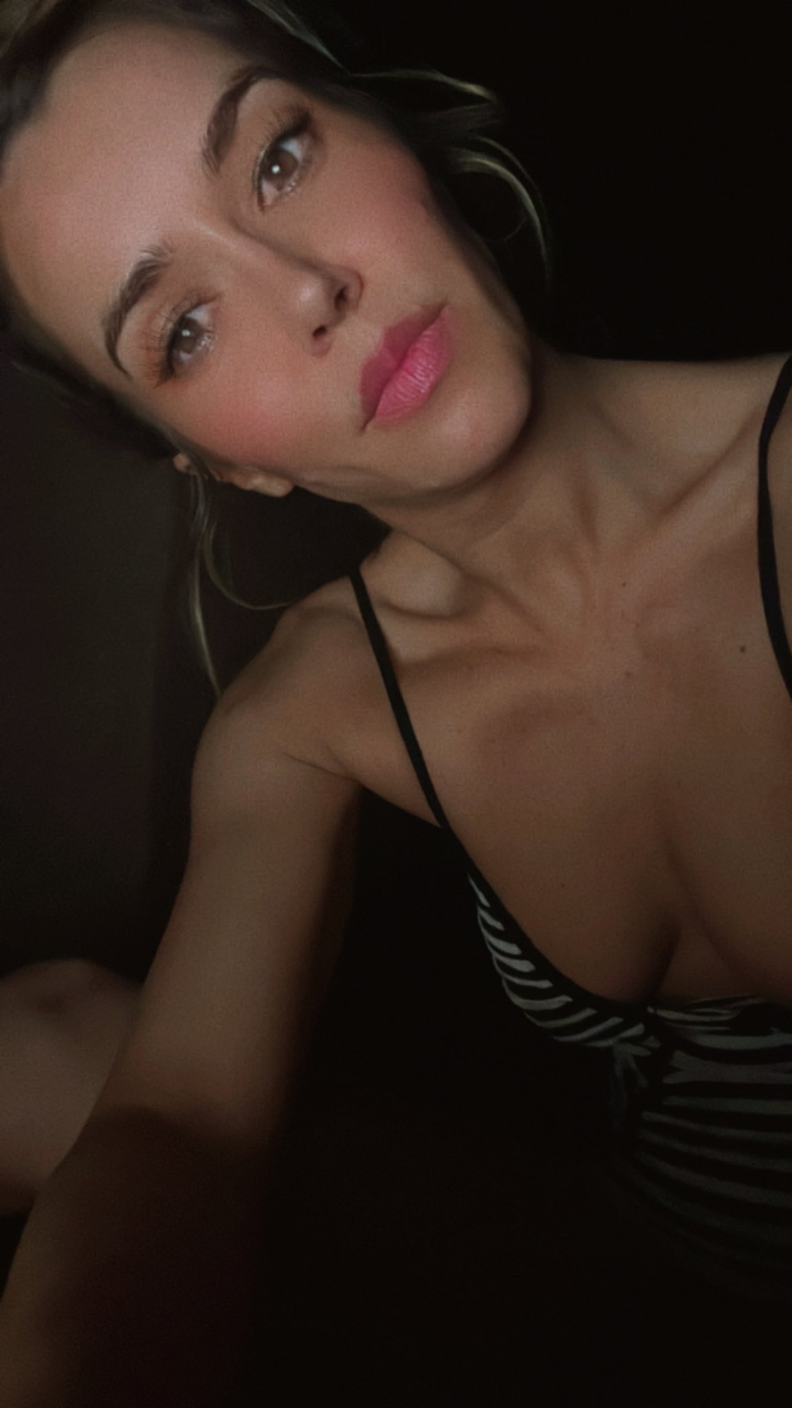 Mariah Rivera on Twitter: "Want more? 😝 https://t.co/N5JSNmkGZj https://t.co/nmupGBGPNS" / Twitter