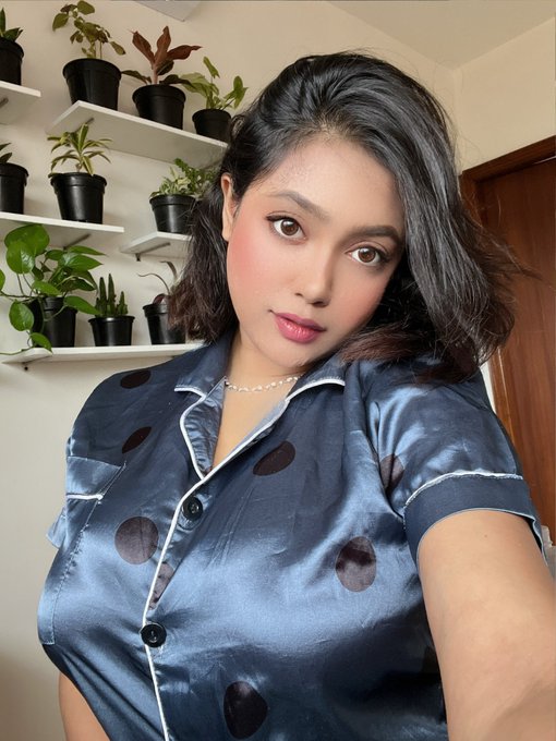 Tw Pornstars Callmesherni Lovely Ghosh Pictures And Videos From 1559