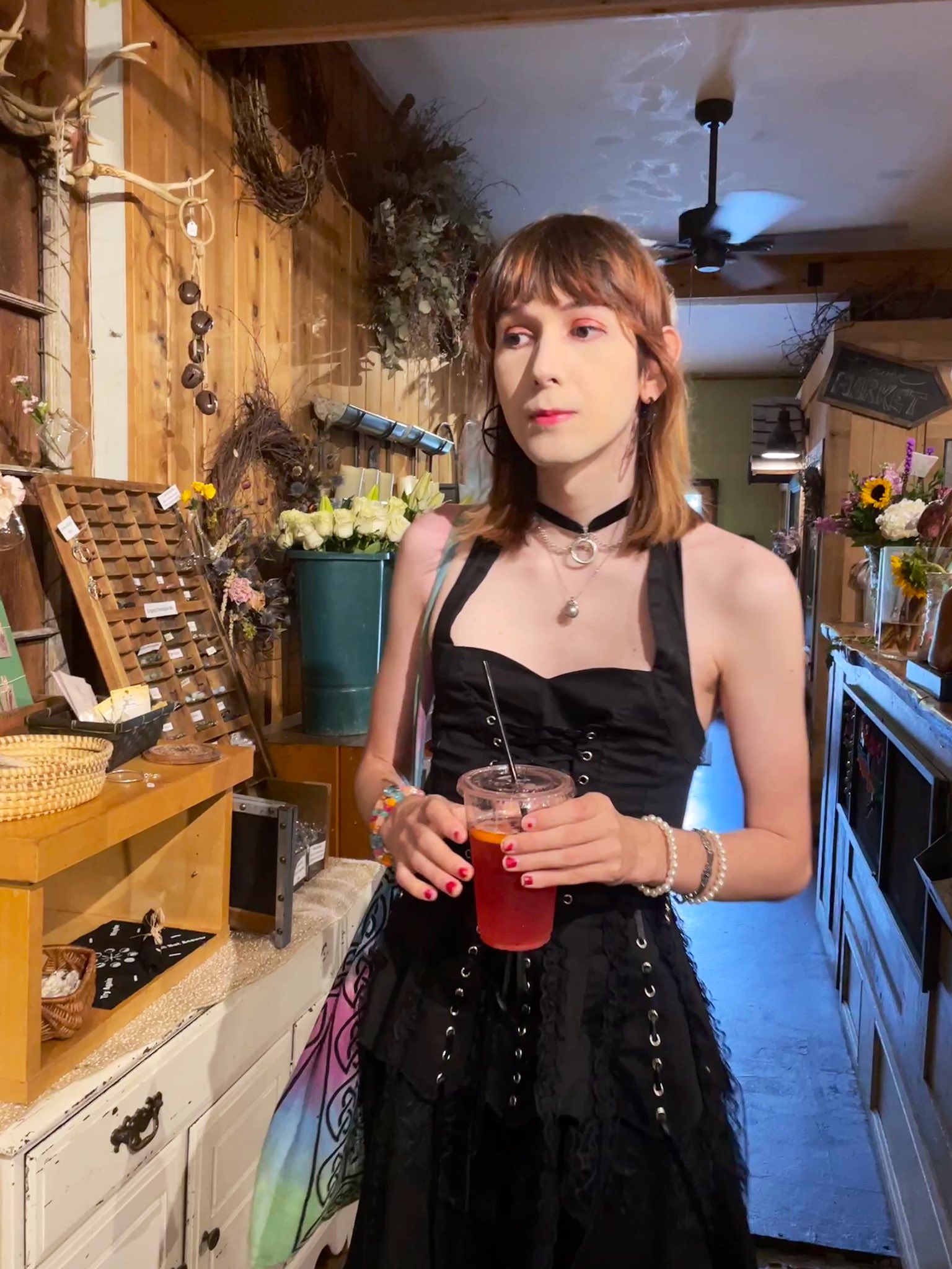 Skye Hams on Twitter: "Here is one sfw photo from my friend I was looking at rocks https://t.co ...