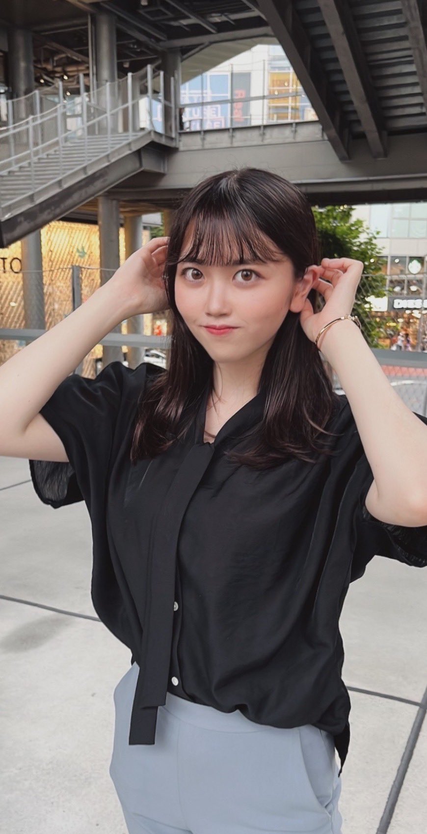 荒木 美輝 / Miki Araki on Twitter: "おはようございます☀️ 本日の投票はこちらから ️ https://t.co/MenOTrmgDW 今日も一日頑張りましょ〜☺️ ...