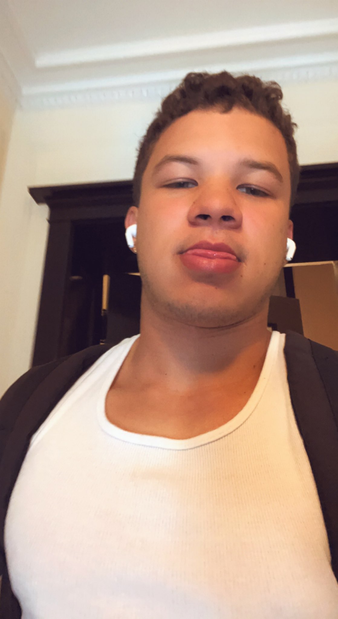 TW Pornstars - Dom. Twitter. kinda looks like a filter. 2:55 PM - 20 ...