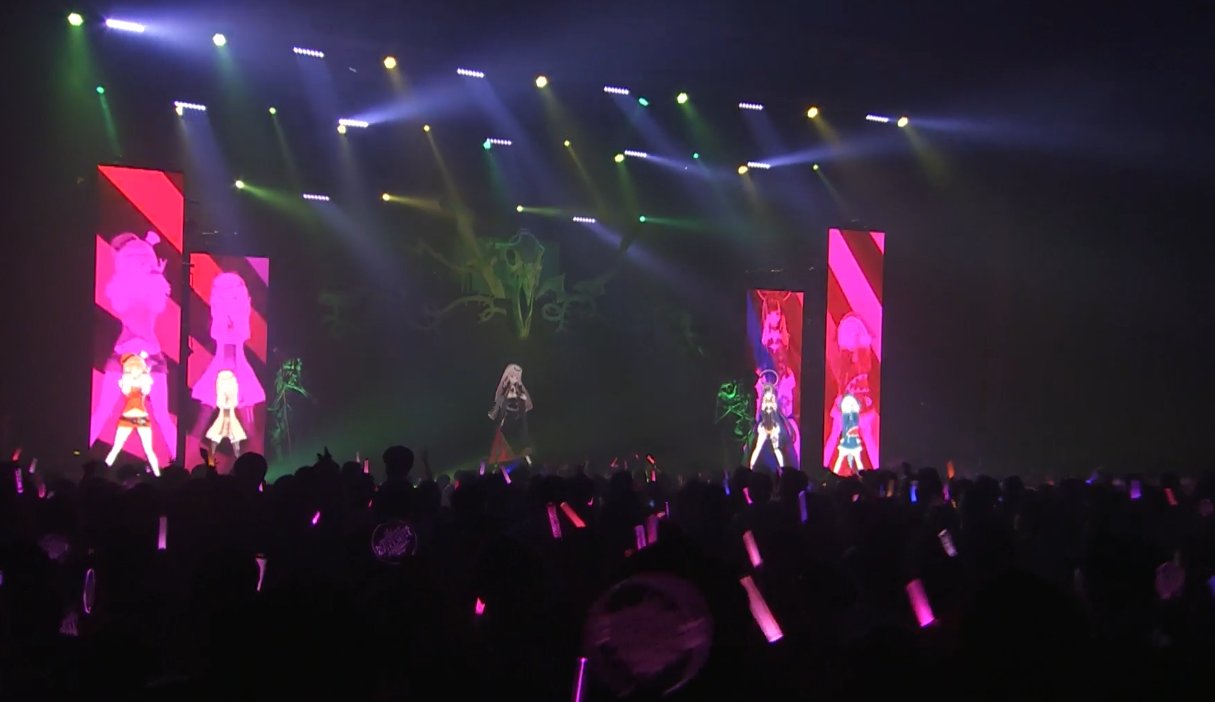 IRyS💎holoEN One Step at a Time & Gravity on Twitter: "YOOo them MOVES and A+ BACKDANCERS # ...