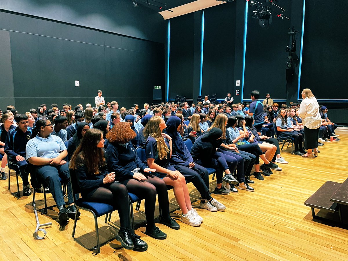 A recognition focused school | Welcome to Queensbridge