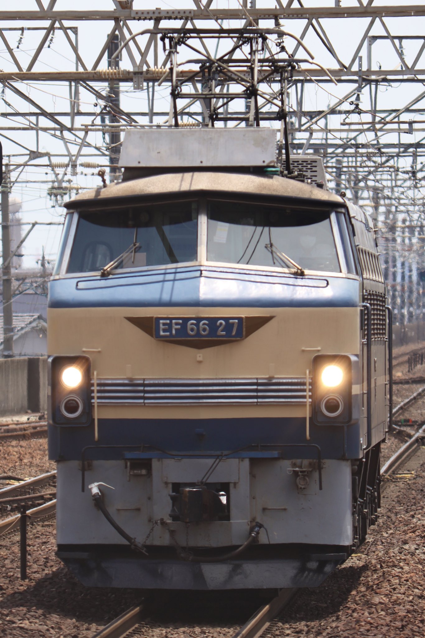 音猫 on Twitter: "8865レ EF66-27(単機) 約5ヶ月ぶりにニーナを撮影しました 尾張一宮で撮影された方々お疲れ様でした #EF6627 https://t.co ...