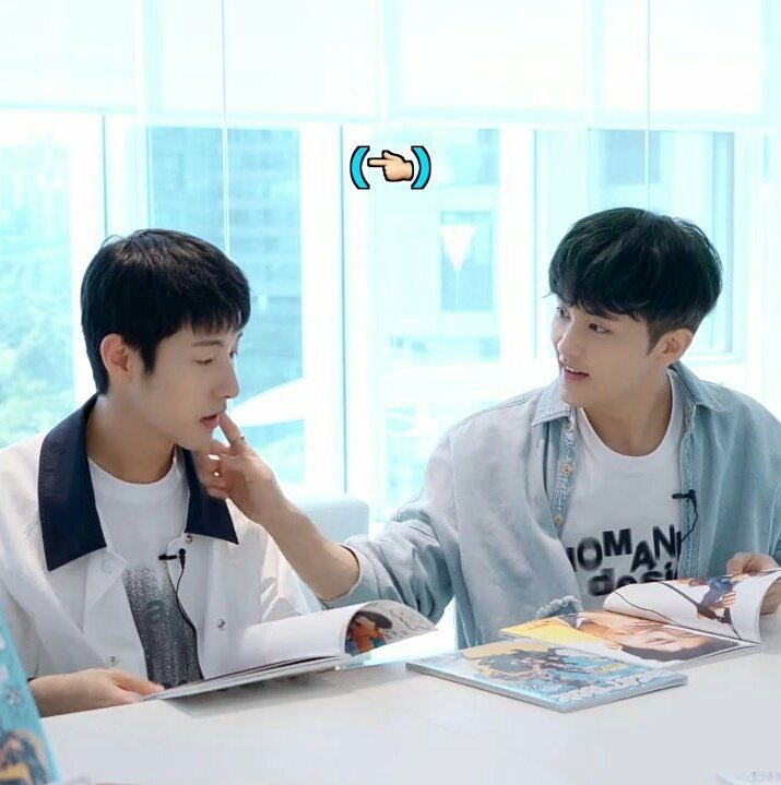 알쓰 🍬 On Twitter 더 늦기 전에 만드는 맠런 썰 타래 🐯🦊 9vxupvdiuk