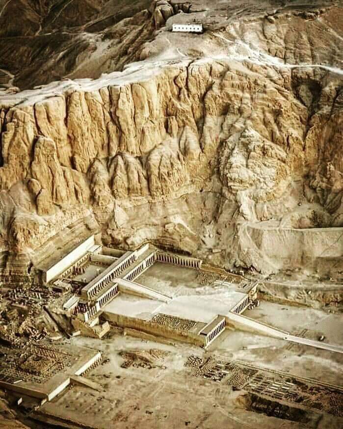 FIRAUN SAJA ADA MASA EXPIREDNYA Coba perhatikan dengan seksama, betapa ...