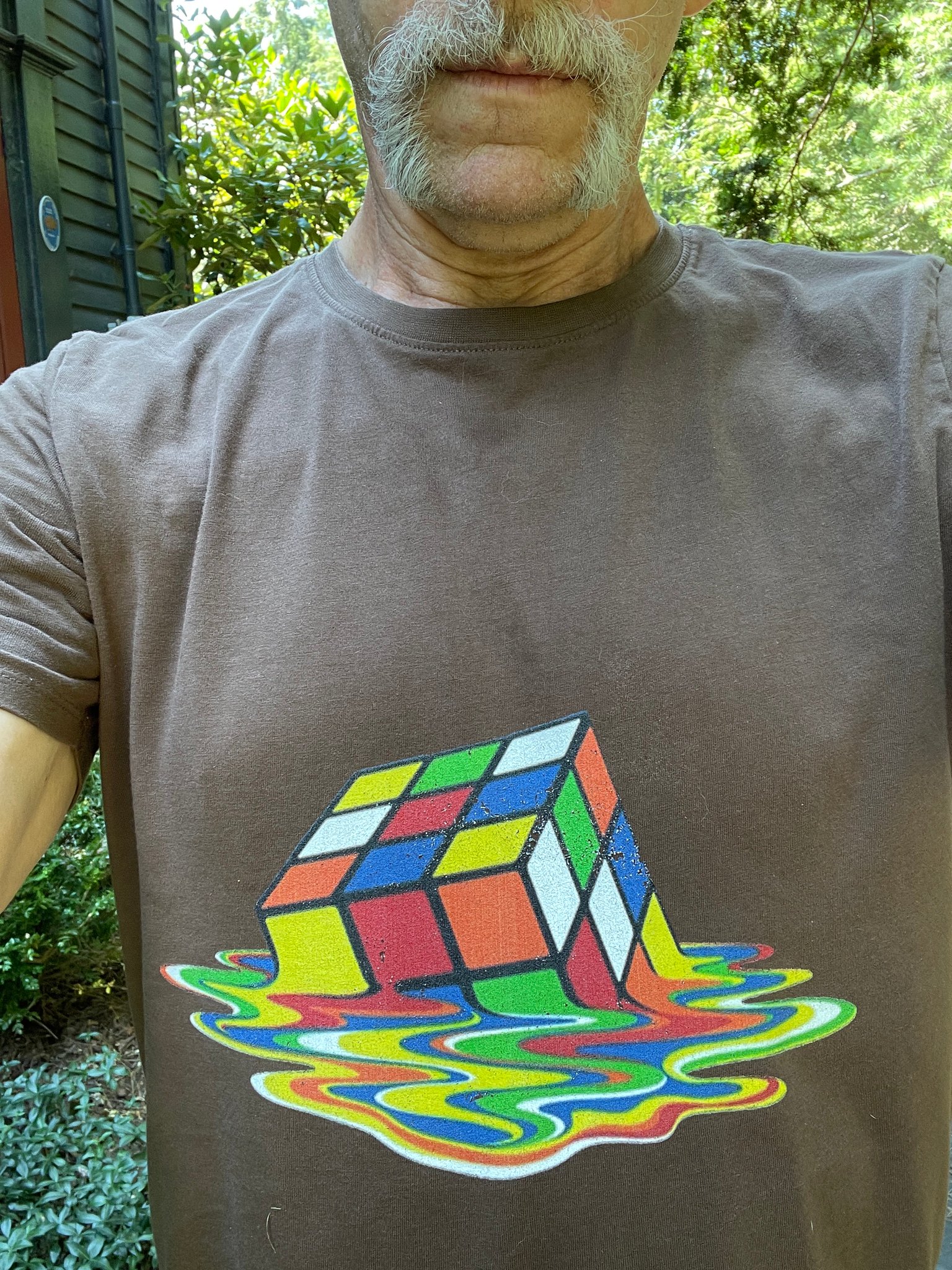 Christopher Schelling on Twitter: "Selfie of me wearing a selfie https://t.co/nkNprBspBV" / Twitter