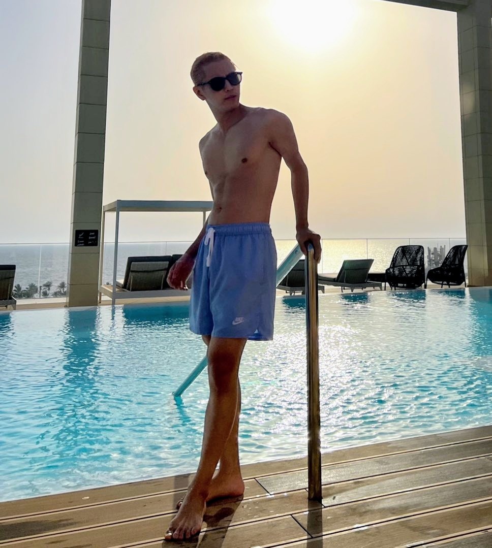 Legendary Kpop Abs ♂️ on Twitter: "1382. Yonghee / CIX https://t.co/XC4Ahfw5KS" / Twitter