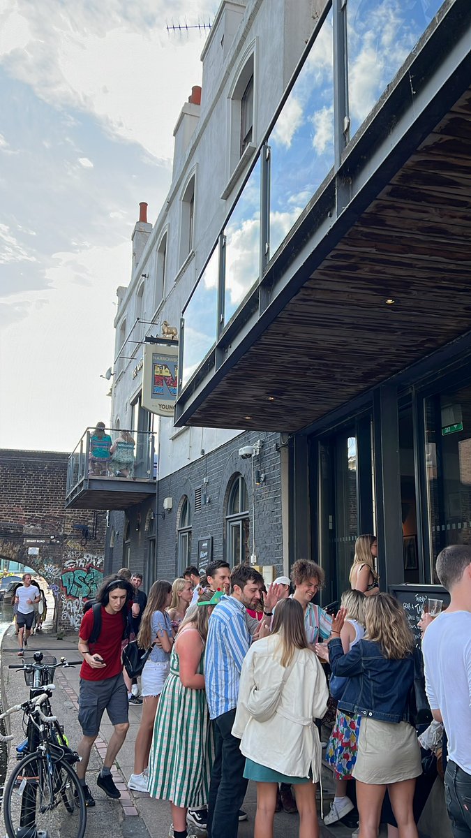 The Narrowboat | Young's Pub in Islington near Regents Canal, London