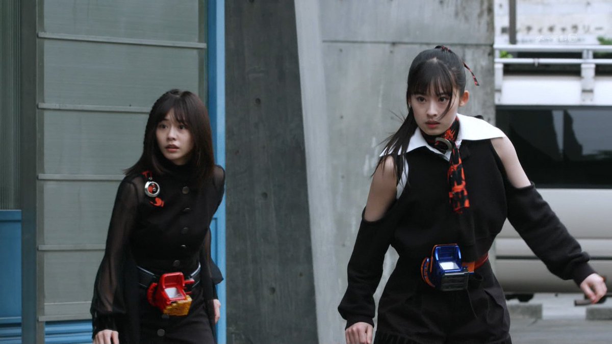 さくらとラブちゃん戦力外に?? 浅倉唯 アギレラ様 夏木花 井本彩花 仮面ライダージャンヌ 仮面ライダーアギレラ 仮面ライダーリ