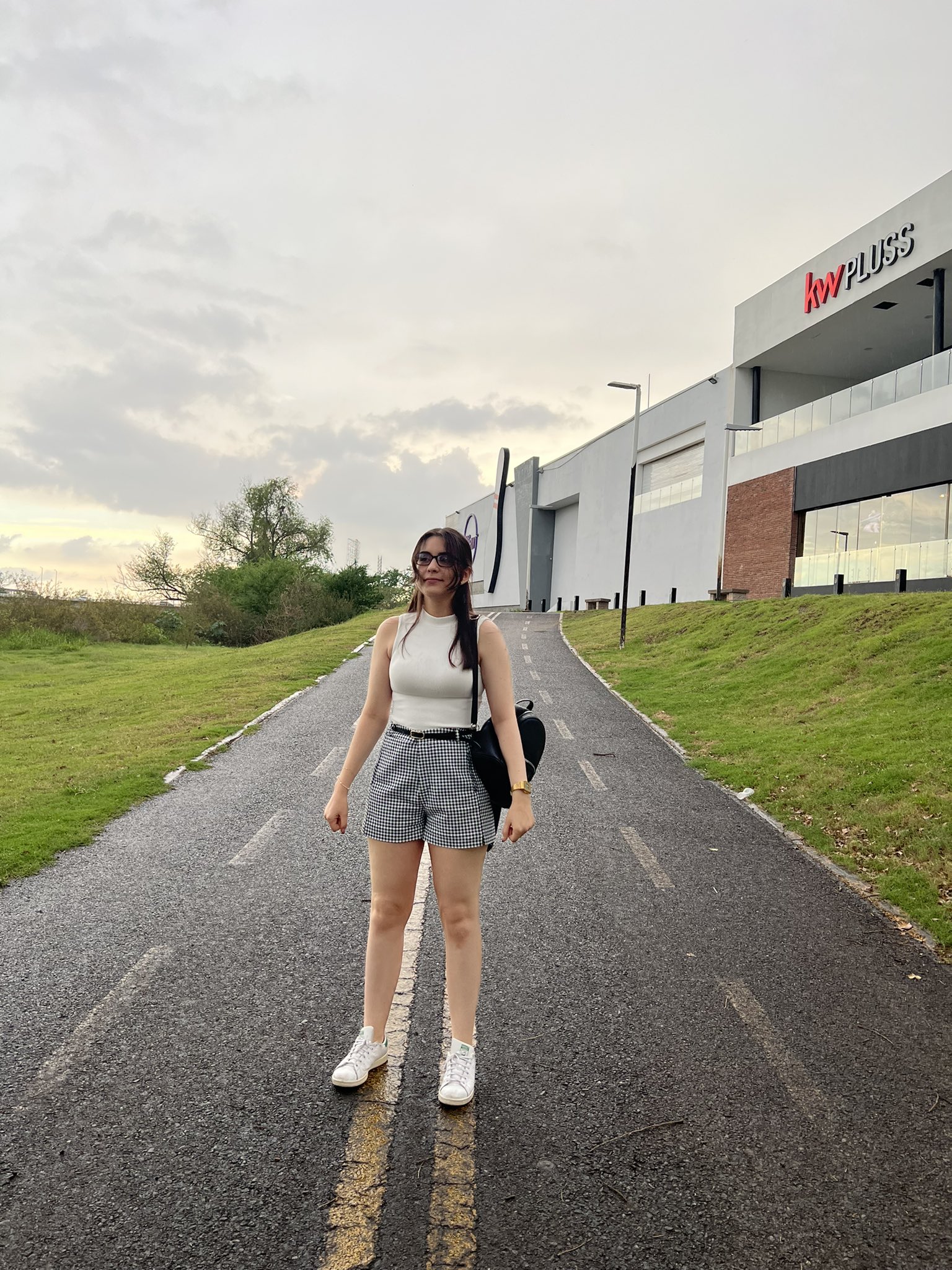 LEV Rocio🧸 on Twitter: "yo chingue y chingue con que me tomen una foto ...