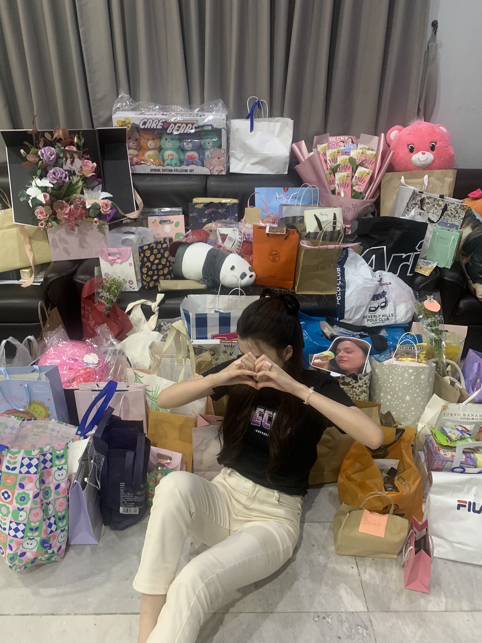 N' Becky (Luv u mami) on Twitter: "Thankyou na ka mami love you na ka💖 กลับบ้านดีๆนะคะ วันนี้ ...