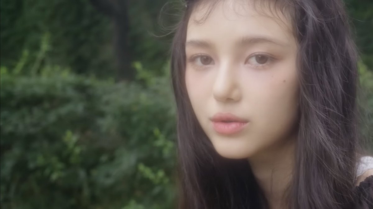 newjeans pics on Twitter: "DANIELLE in ‘Hurt’ Official MV"