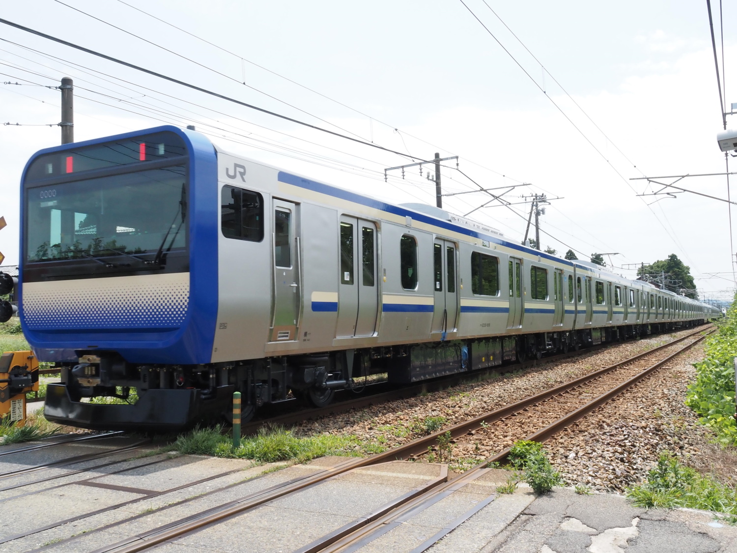 クロテツ007 on Twitter: "7月25日 (月)、E235系1000番台 F-19編成 がJ－TREC新津を出場、新津～羽生田で試運転。3往復目まで撮影しましたが、試運転の表示は ...