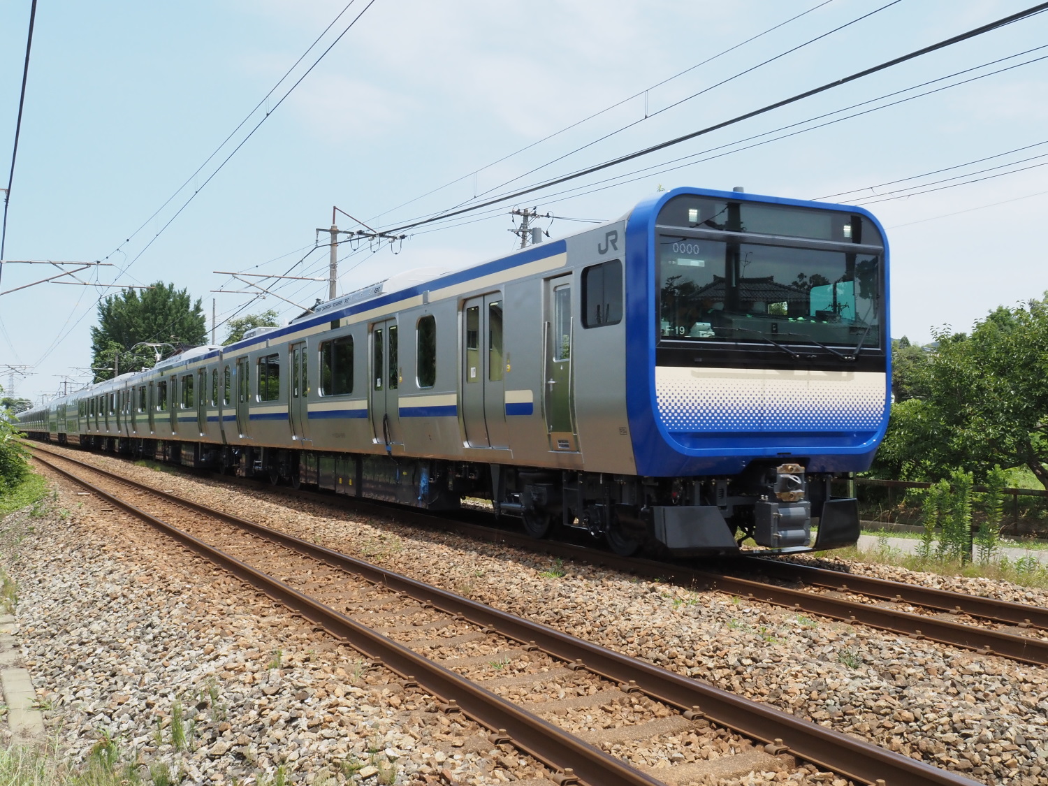 クロテツ007 on Twitter: "7月25日 (月)、E235系1000番台 F-19編成 がJ－TREC新津を出場、新津～羽生田で試運転。3往復目まで撮影しましたが、試運転の表示は ...