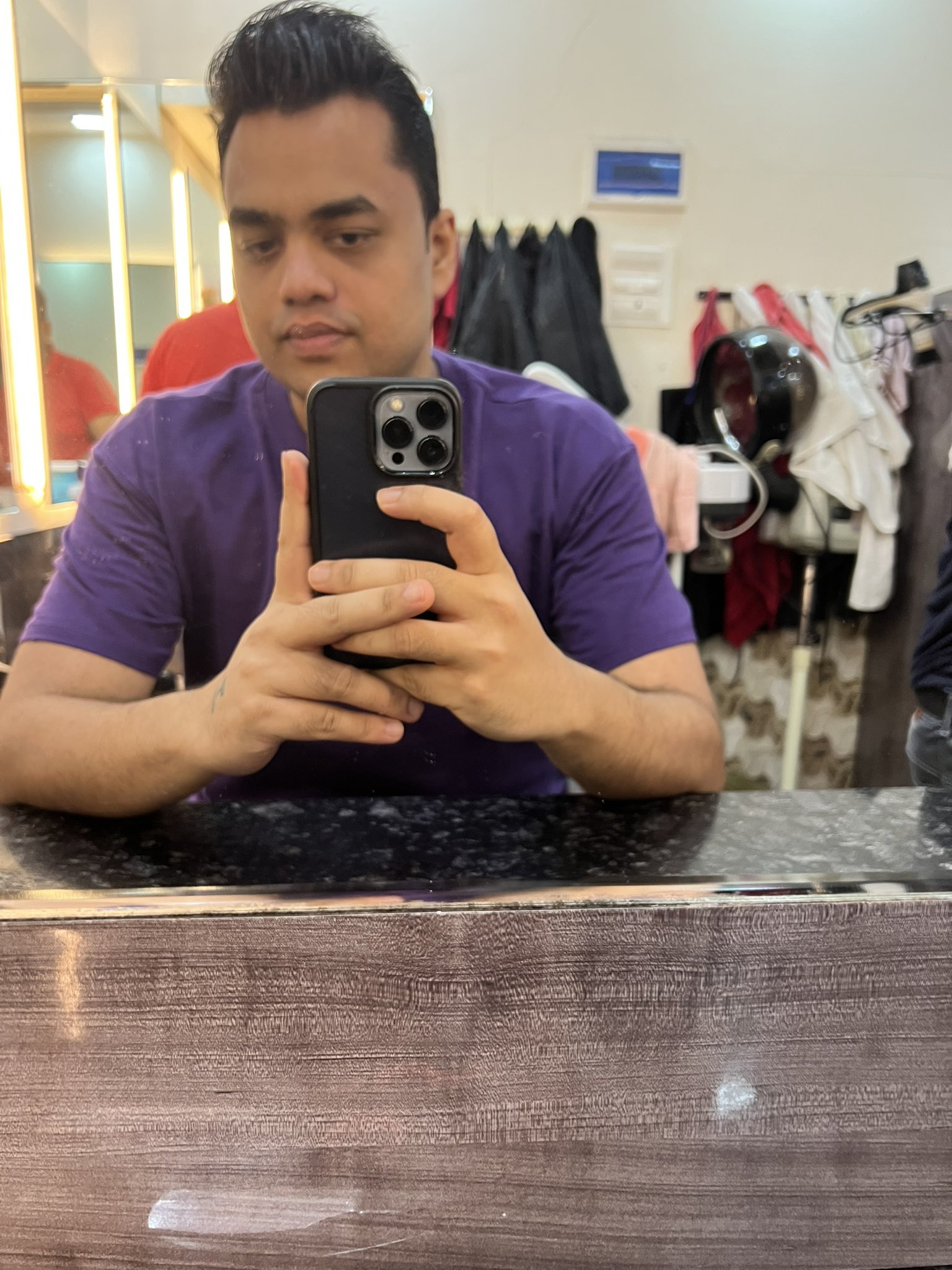 Tejas Sawant on Twitter: "Try not to laugh thanks 😅 https://t.co/vwDGaV8ySQ" / Twitter