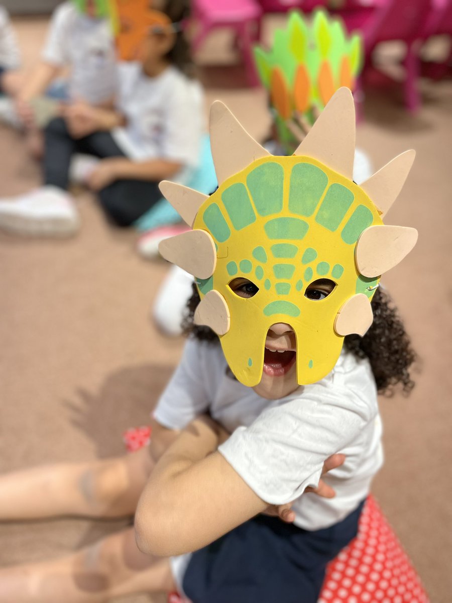 صباح الخير 🌞 بالأمس في مخيم @kidsmail_ في المكتبة عشنا مع الاطفال وقت ...