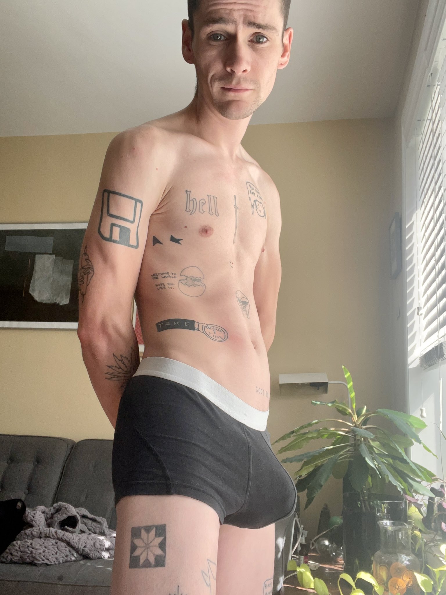 Sam Ryan xx 🔞 7k on Twitter: "Thanks for 5k follows boys 🥳 RT this and let’s keep it going 😈 # ...