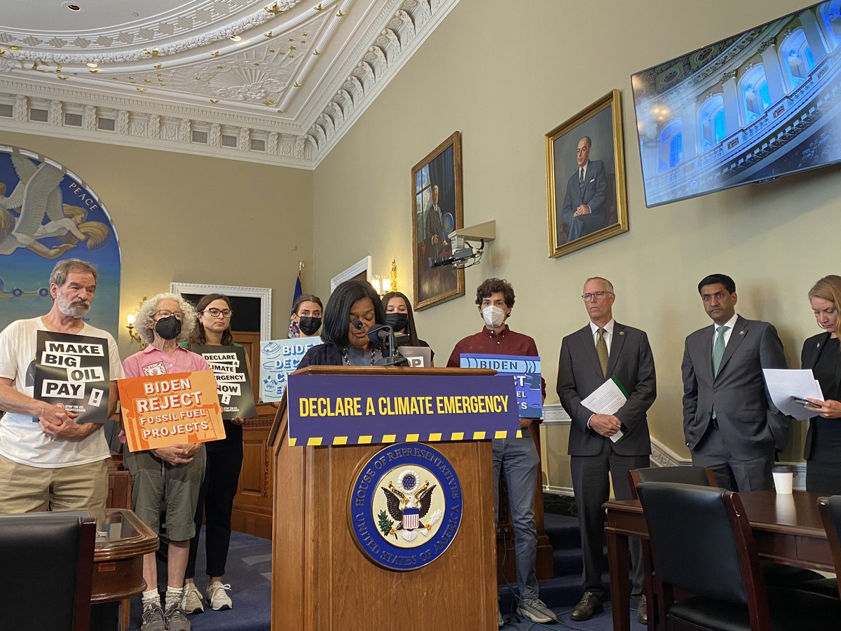 People vs. Fossil Fuels on Twitter: "🧵Follow along from our press conference today with ...