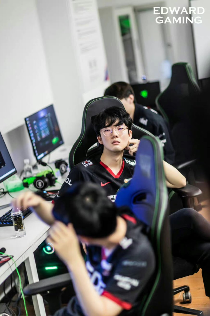 LPL Fanclub #Worlds2022 on Twitter: "After a series of win streak, Viper finally hits No.1 on KR ...