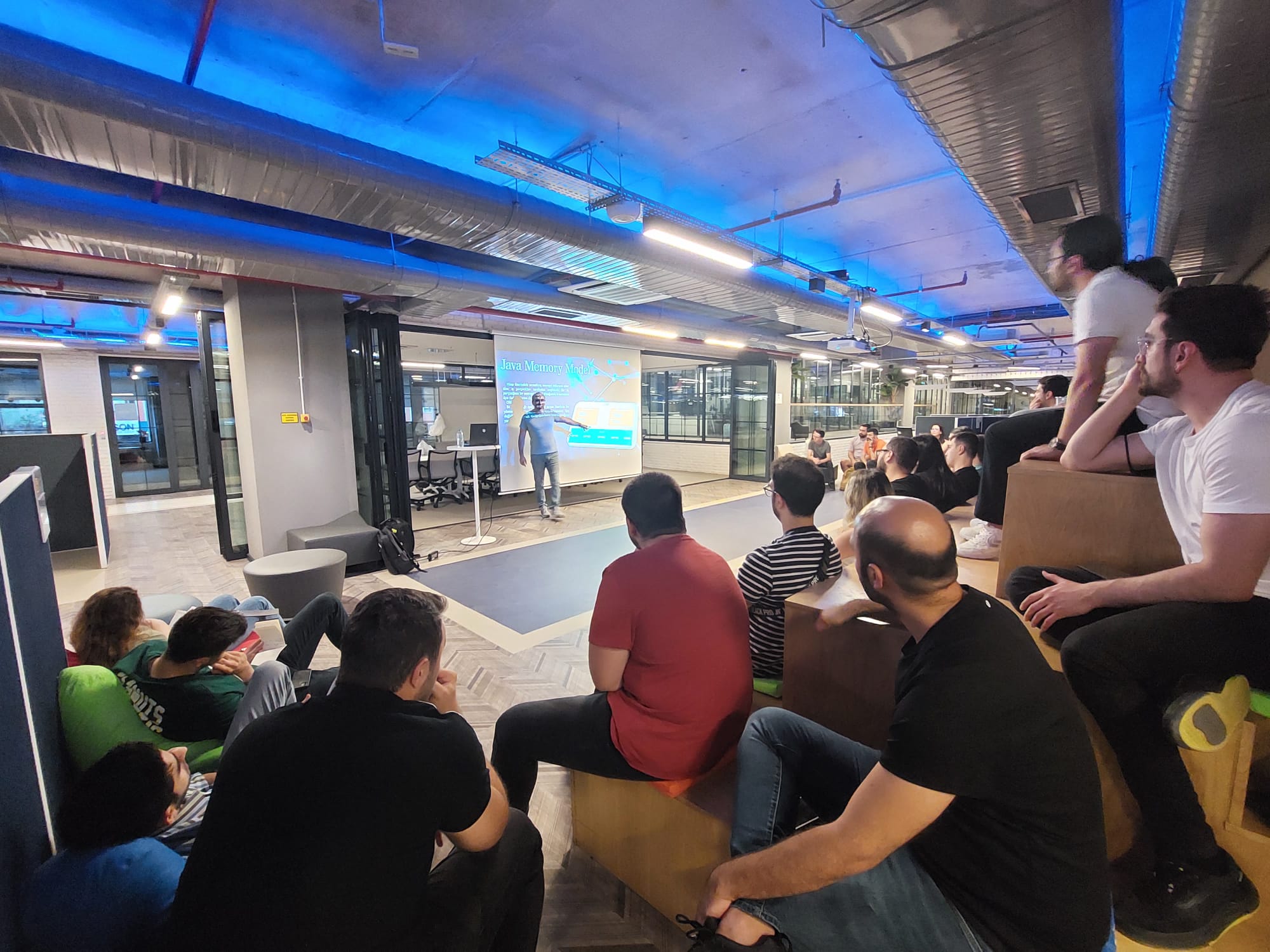 Turkey Java Community on Twitter: "Bugün @evrn_tan "Encapsulating Services" ve @0xmuhammetali ...