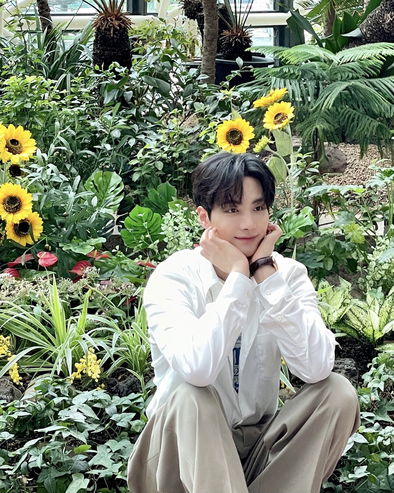 김종현 (KIM JONGHYEON) on Twitter: "빛나는 밤 좋은 꿈 꿔요🌟 https://t.co/oO6aRjCL4I" / Twitter