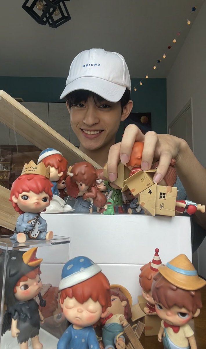 🌬️ on Twitter: "i just know barcode was sent his tiktok post link to jeff (or maybe it’s true ...