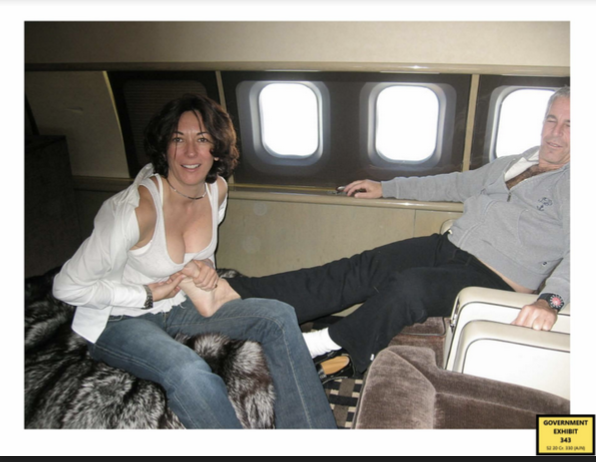 Adam Klasfeld on Twitter: "Actually, though they're quite similar, this is the original photo on ...