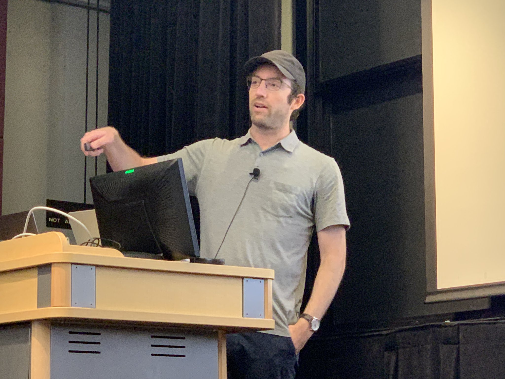 Data Science Institute on Twitter: "How can tensor networks enhance machine learning ...