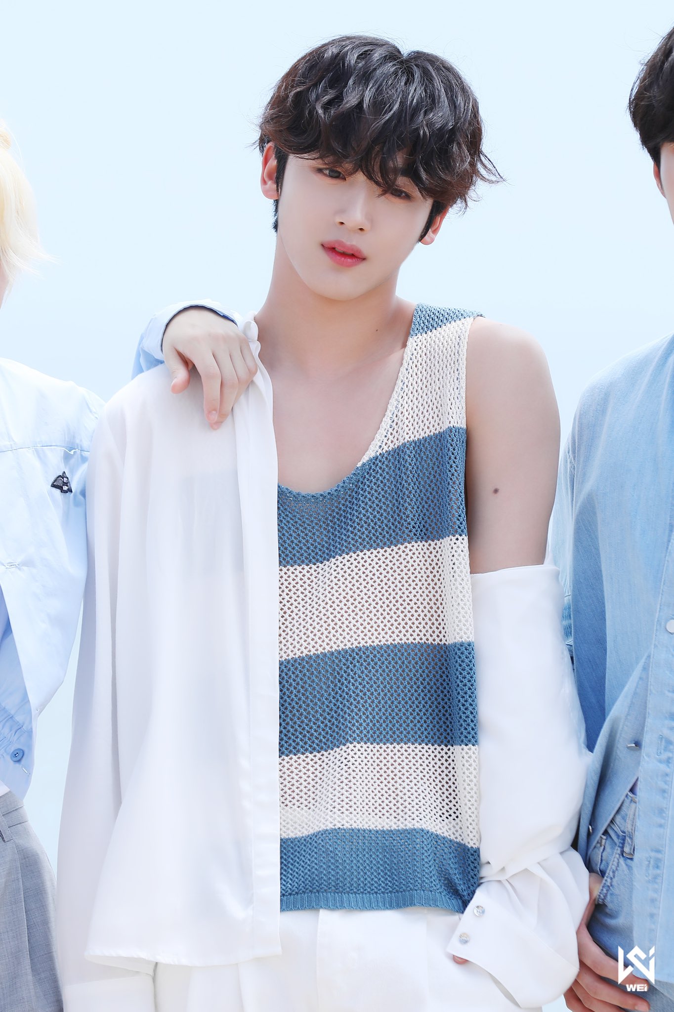 위아이(WEi)_OFFICIAL on Twitter: "WEi Japan 1st Mini Album 『Youth』 'Maldives' Special Photo💚 #위아이 ...