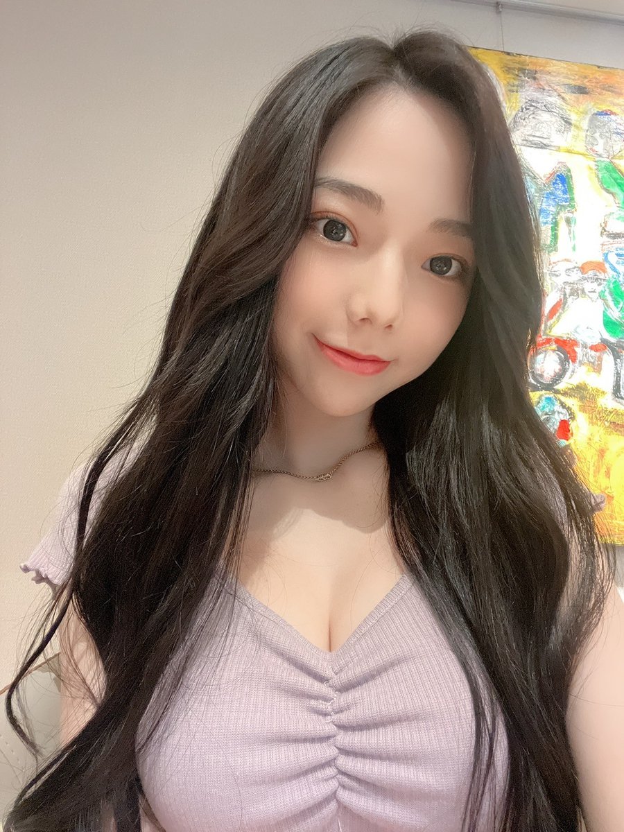 人要像小餅乾一樣，乾乾脆脆，可鹹可甜😄😄 【更多啾啾】👇👇 https://t.co/VcMjs2nmUn @JVID_official @jkftaipei #JKF #日常 #洋裝 #t長 ...