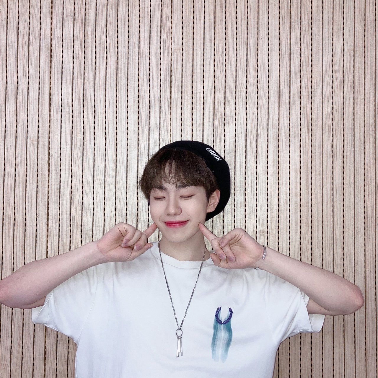 E'LAST(엘라스트) on Twitter: "볼 콕💋 엘링 보고싶어요🍒 #ELAST #엘라스트 #WONJUN #원준 https://t.co/qNtl063nQq" / Twitter