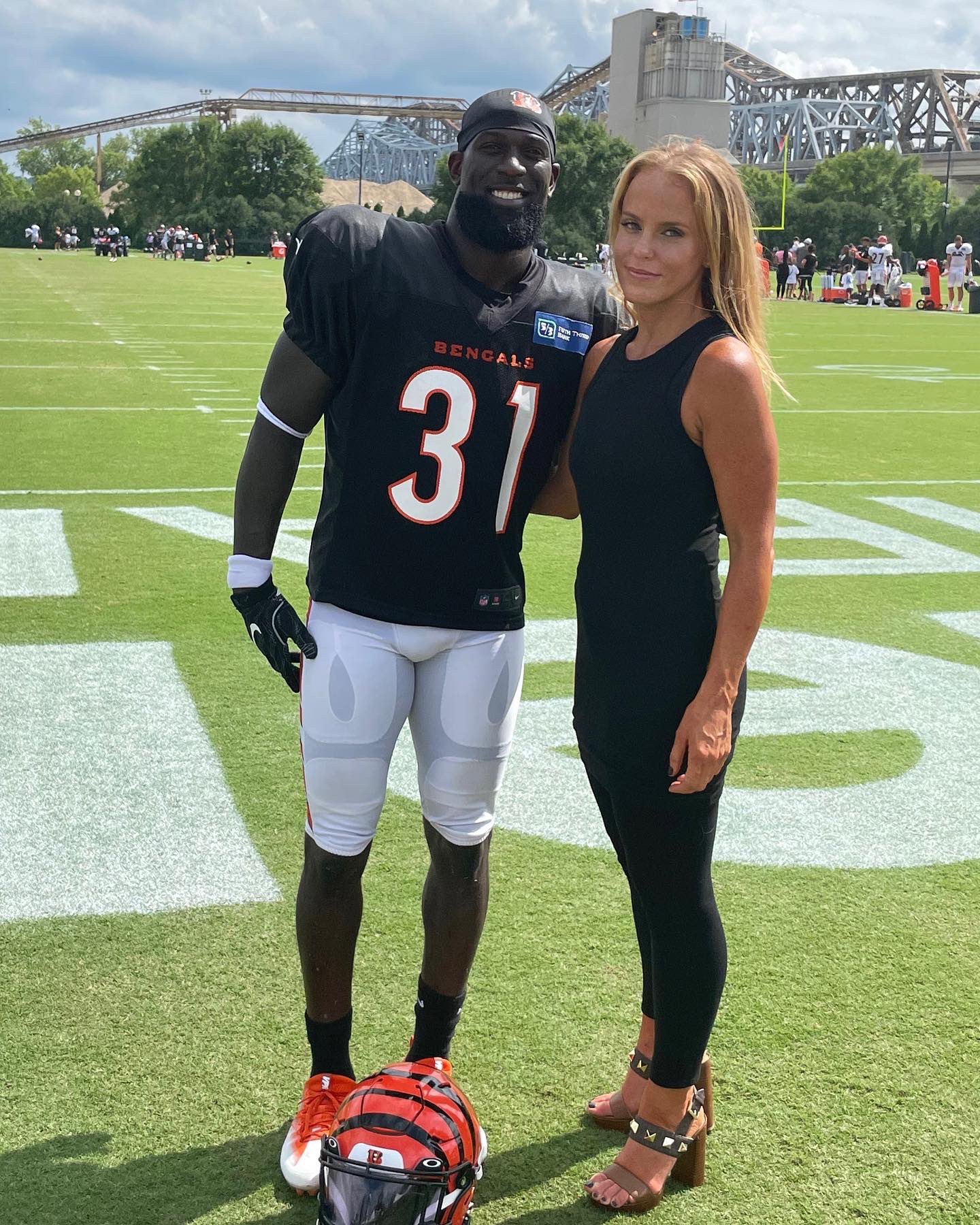 College Football Girlfriends