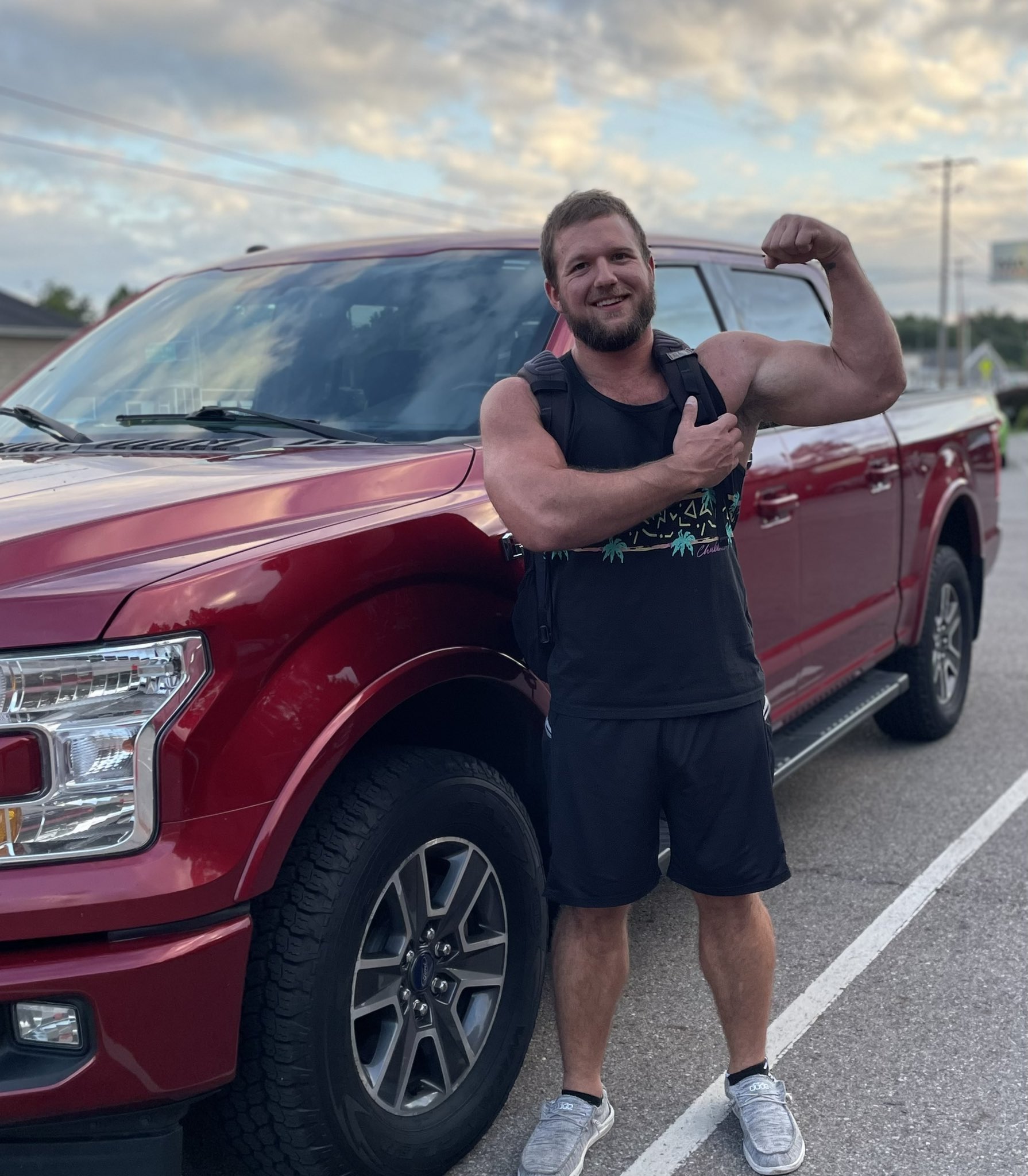 Turkeytrav2 on Twitter: "It’s arm day 😝 https://t.co/pJt6Zarjsp" / Twitter