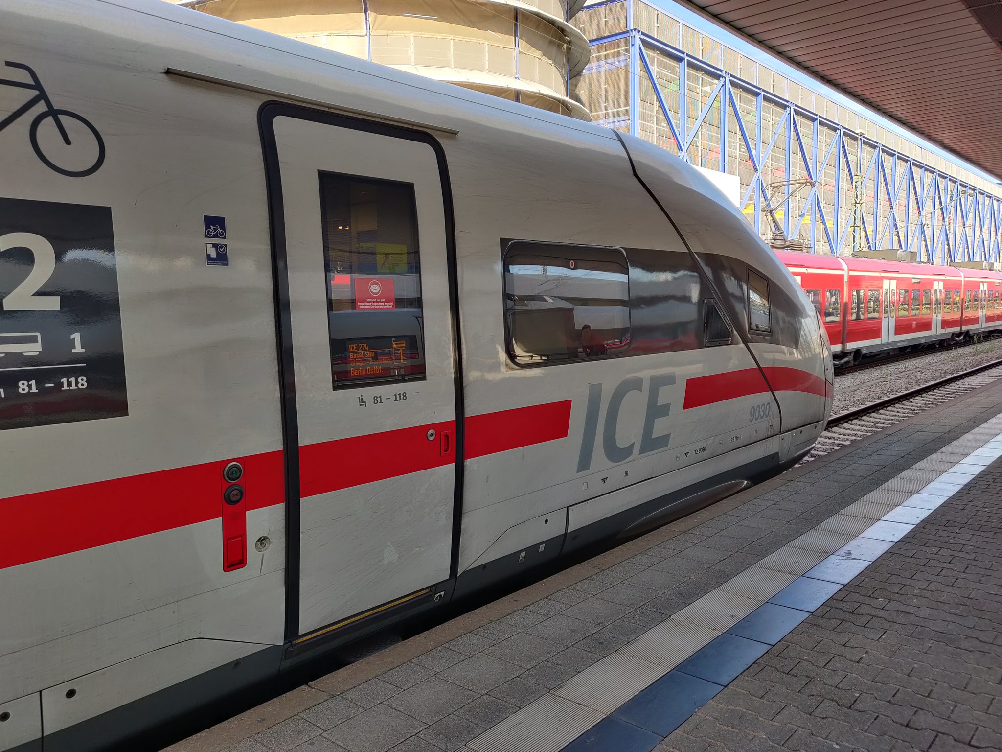 Iñigo on Twitter: "🚅 Un ICE4 nos lleva hasta Mannheim. Es un tren que ...