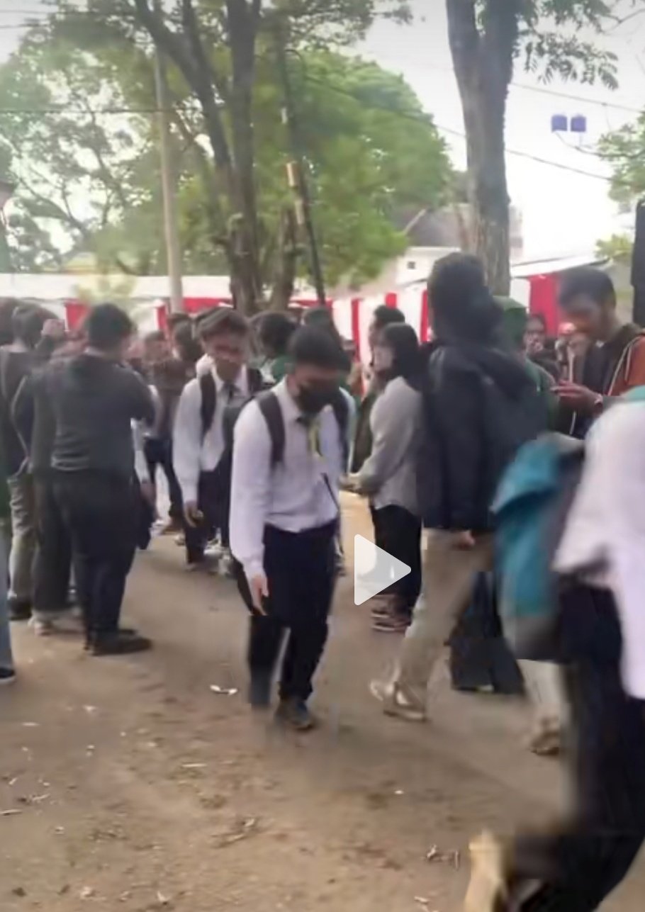 BURUANN CEK PINNED!!— SBMPTNFESS on Twitter: "ptn! ini univ mana dah https://t.co/vJHmO6uVVw ...