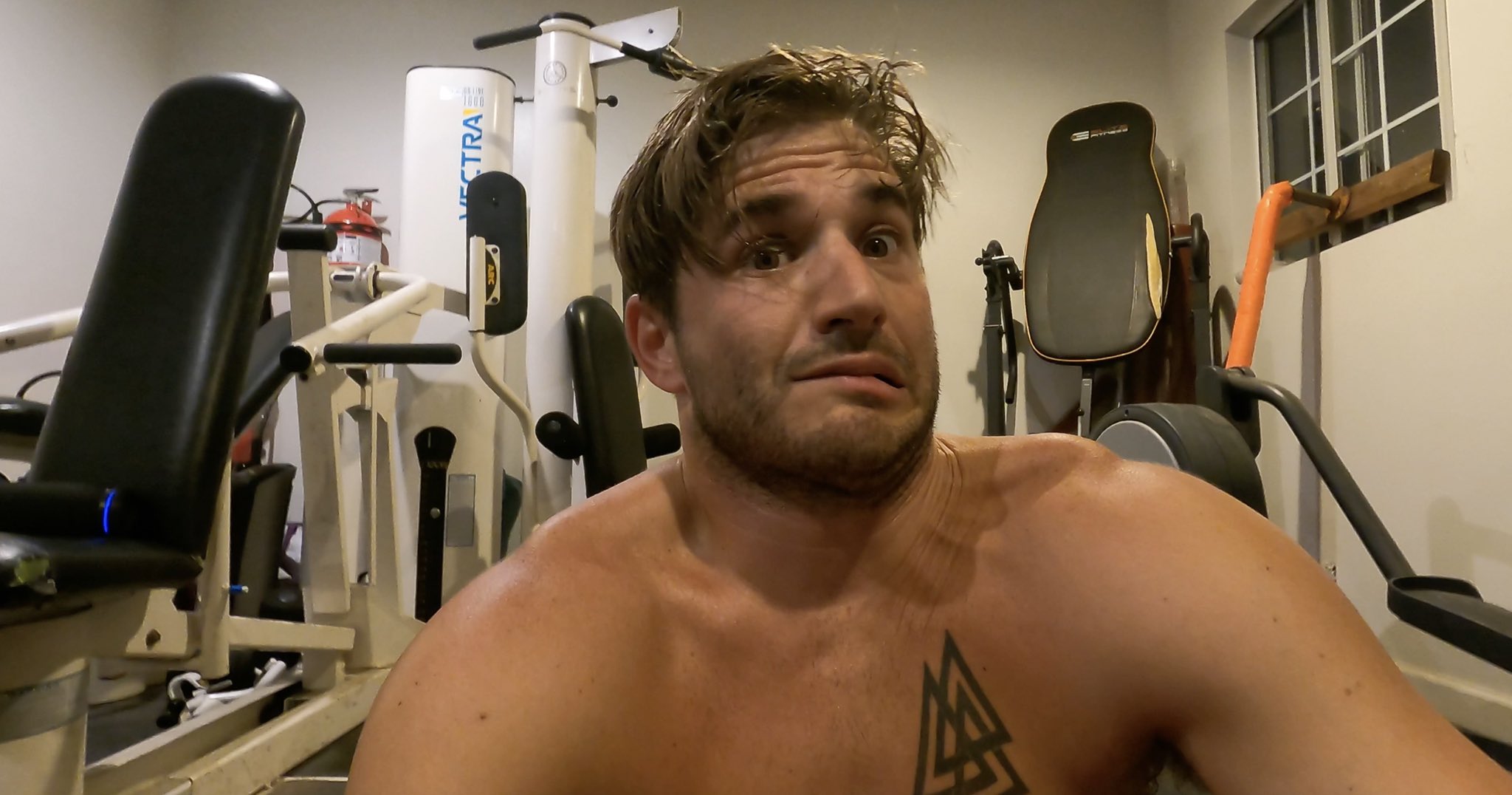 Tw Pornstars Nathan Bronson Twitter New Episode Of Hanging With