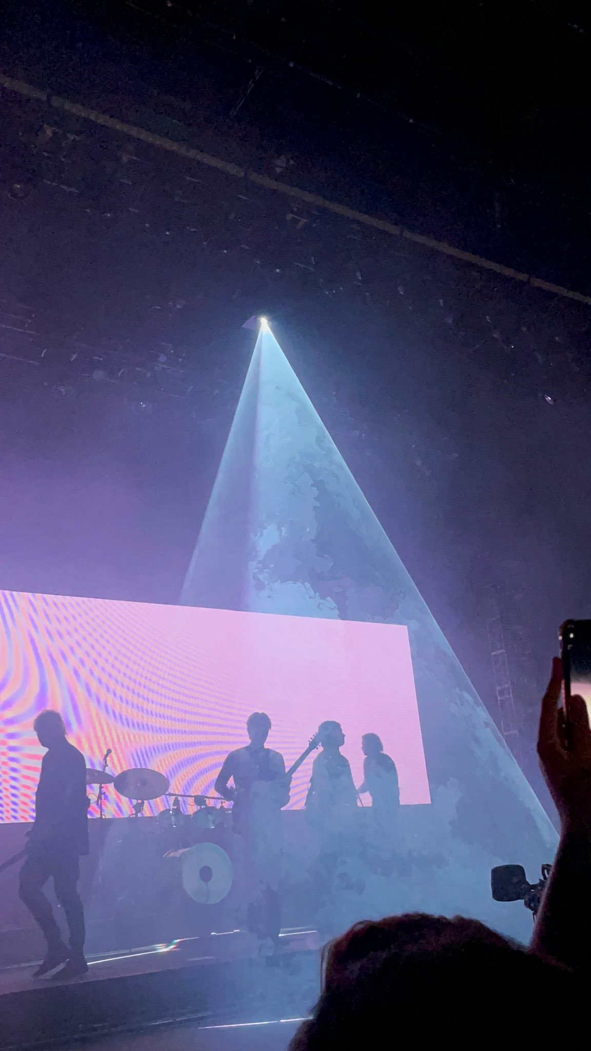 Ashton Irwin Wallpaper For Iphone Ashton Irwin, Drummer, 5 Seconds Of