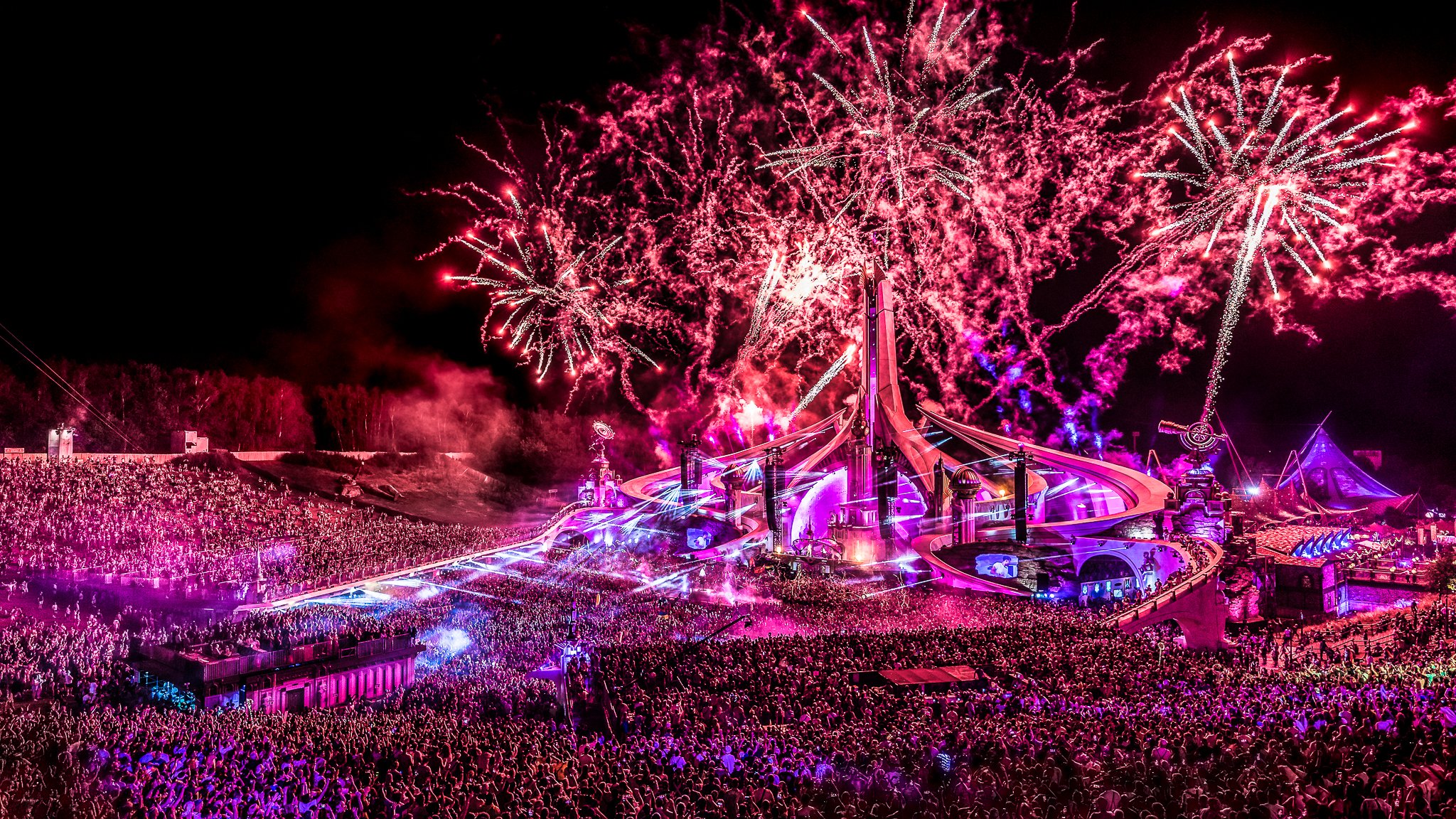 Tomorrowland At Night Wallpaper