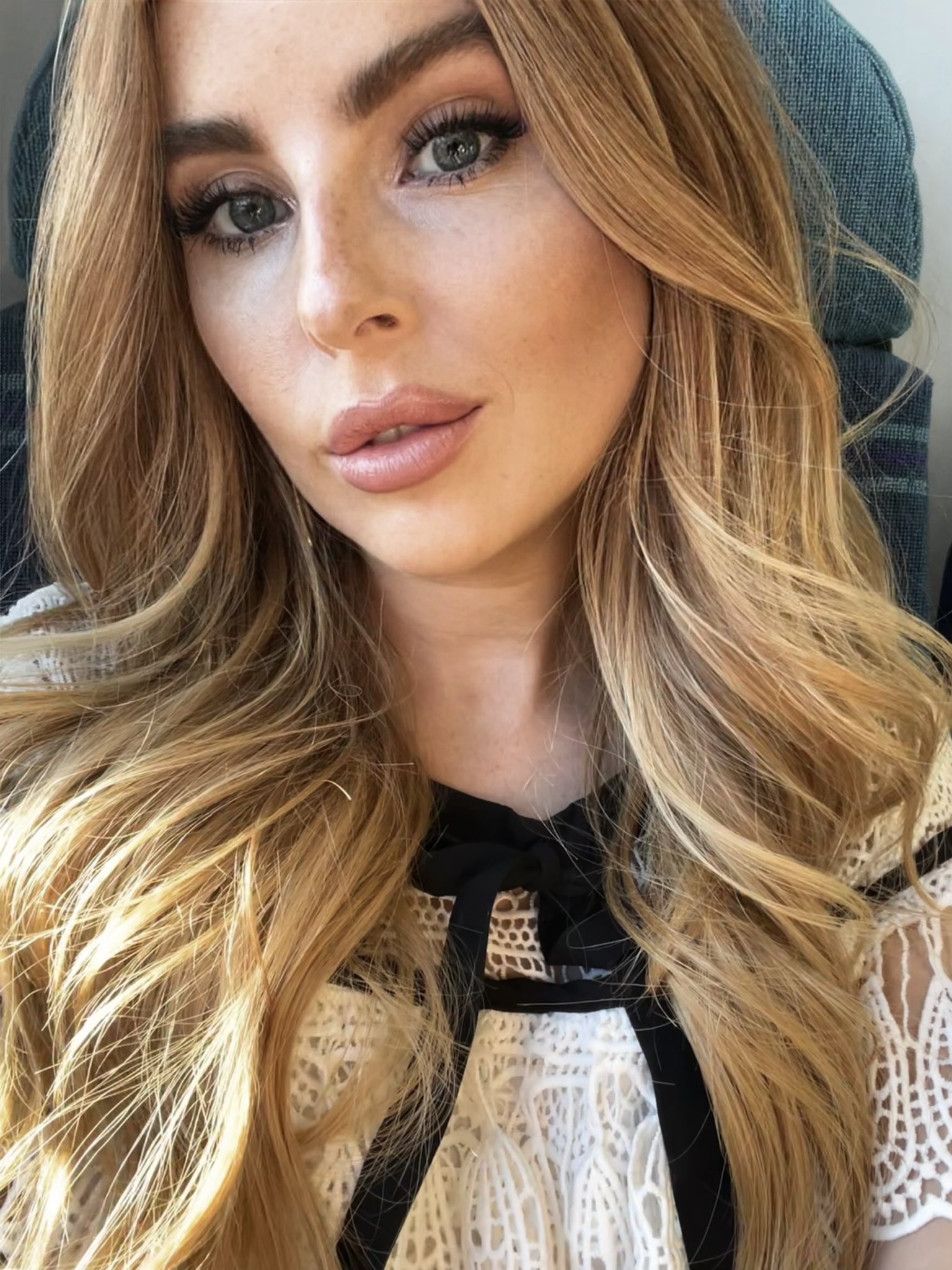 EMILIE LAVINIA on Twitter: "En route to the studio for Tonight with Mark Dolan. For those of you ...