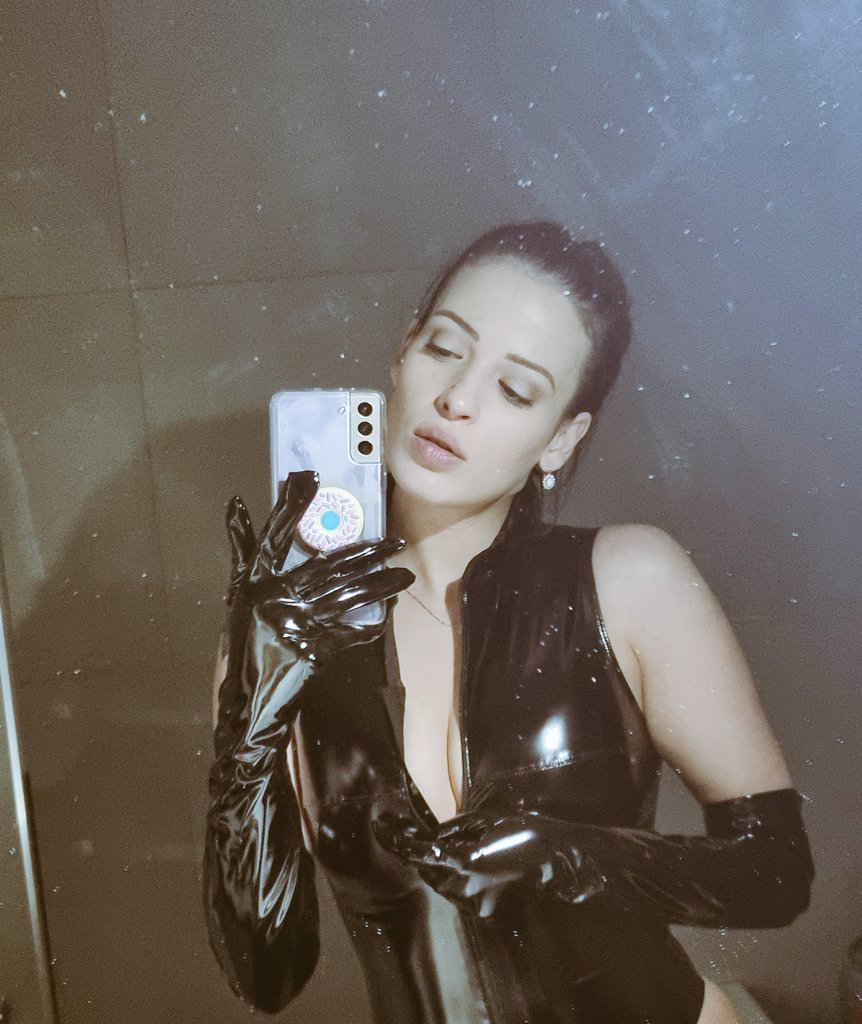 Ria Sunn oficial (@sunnria3) / Twitter