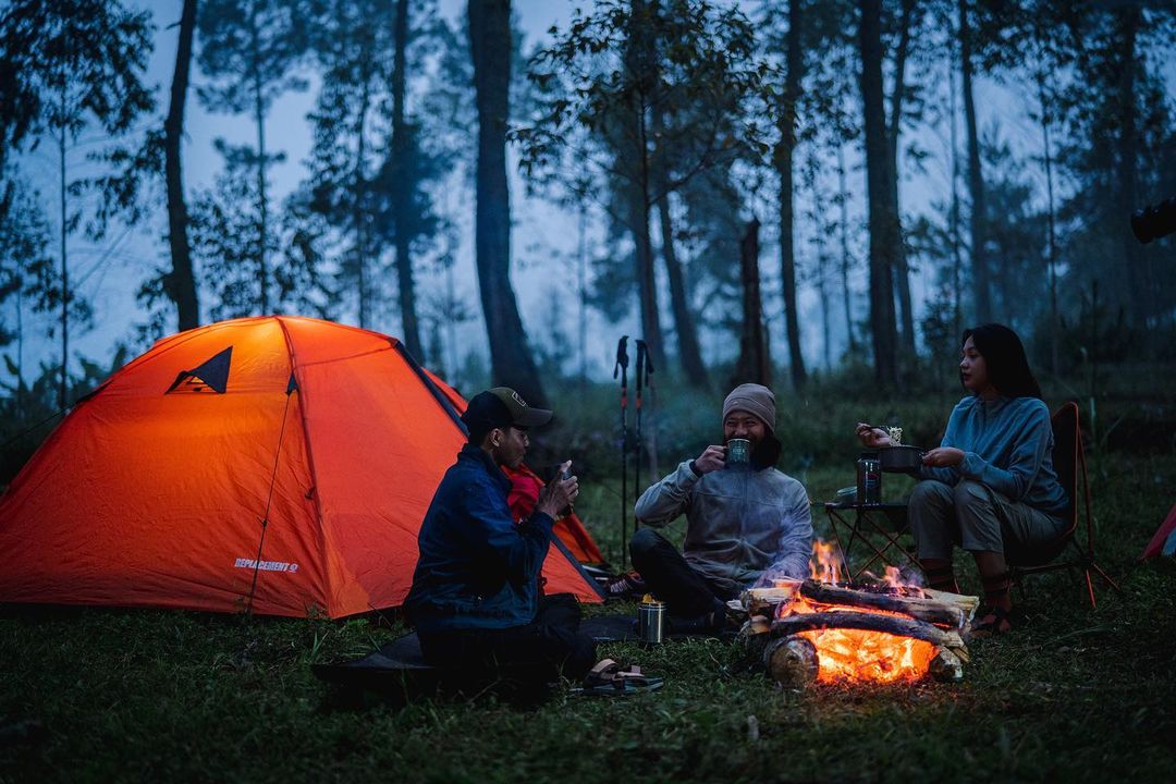 #EIGERTips Camping bisa jadi salah satu alternatif pengisi liburan yang ideal. Apa aja sih yang ...