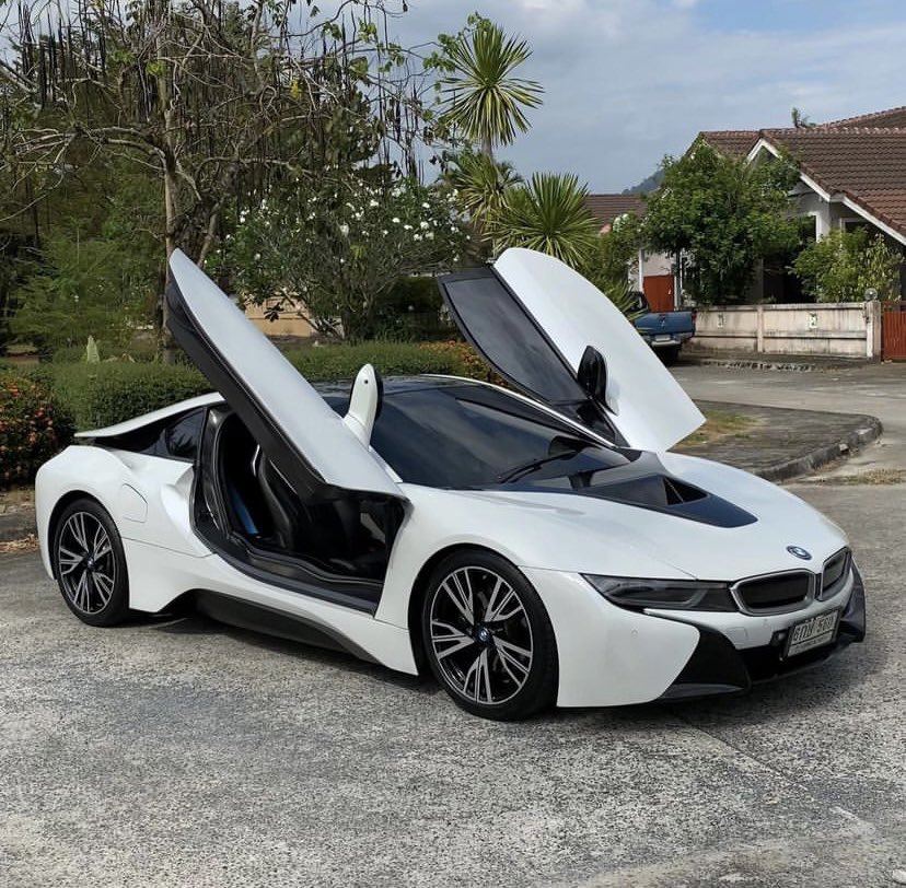 mirai/i8🔥 on Twitter: "バッテリーだけ少し心配だけどR8からi8の乗り換えかなりアリだと思ってる…^_^ https://t.co/91TCAWAju0" / Twitter