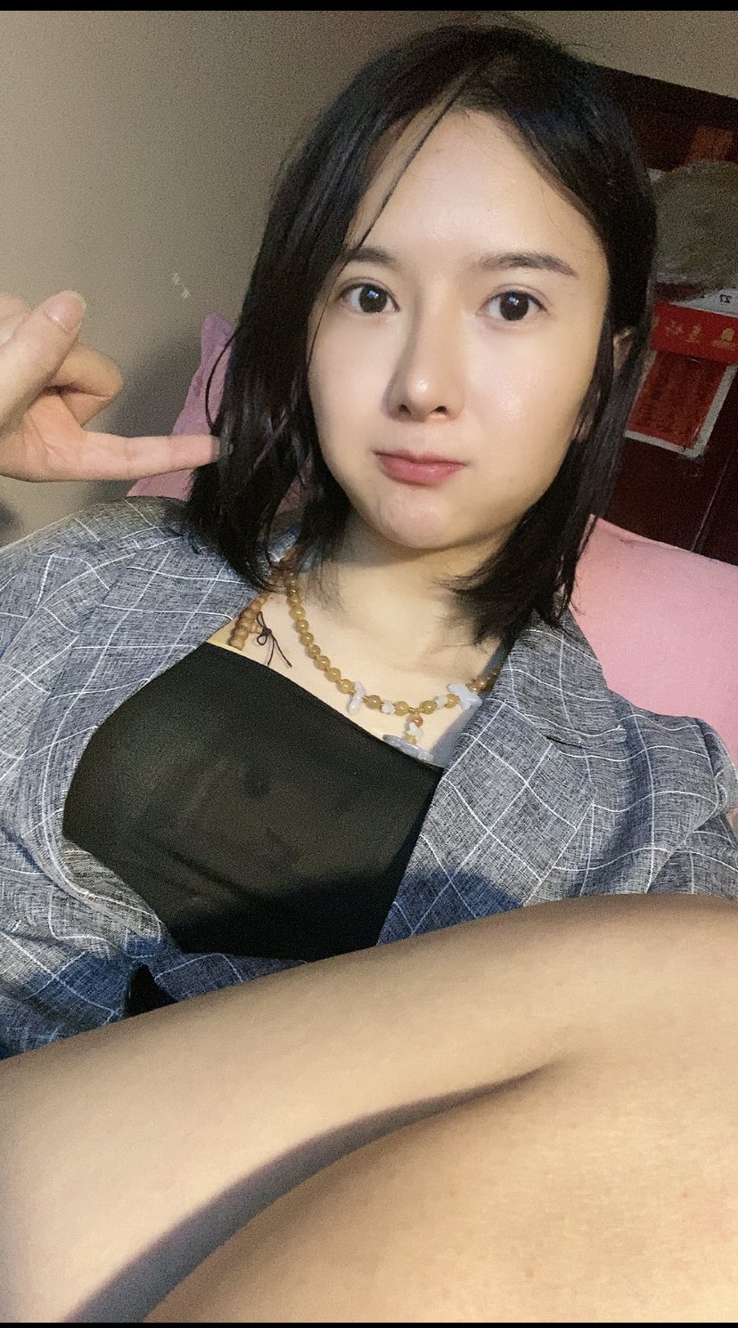 卦师小月亮 on Twitter: "算命吗？ 八字：单卦200、全盘600 风水、单项目200-全盘1500 https://t.co/gnnLMrN1Xj" / Twitter