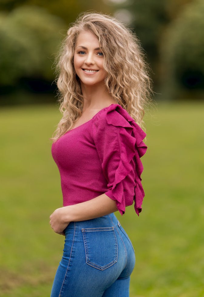 #HerSmile Photograph by: Andrzej Wisniewski IG: https://t.co/qIGZL92X5B ...