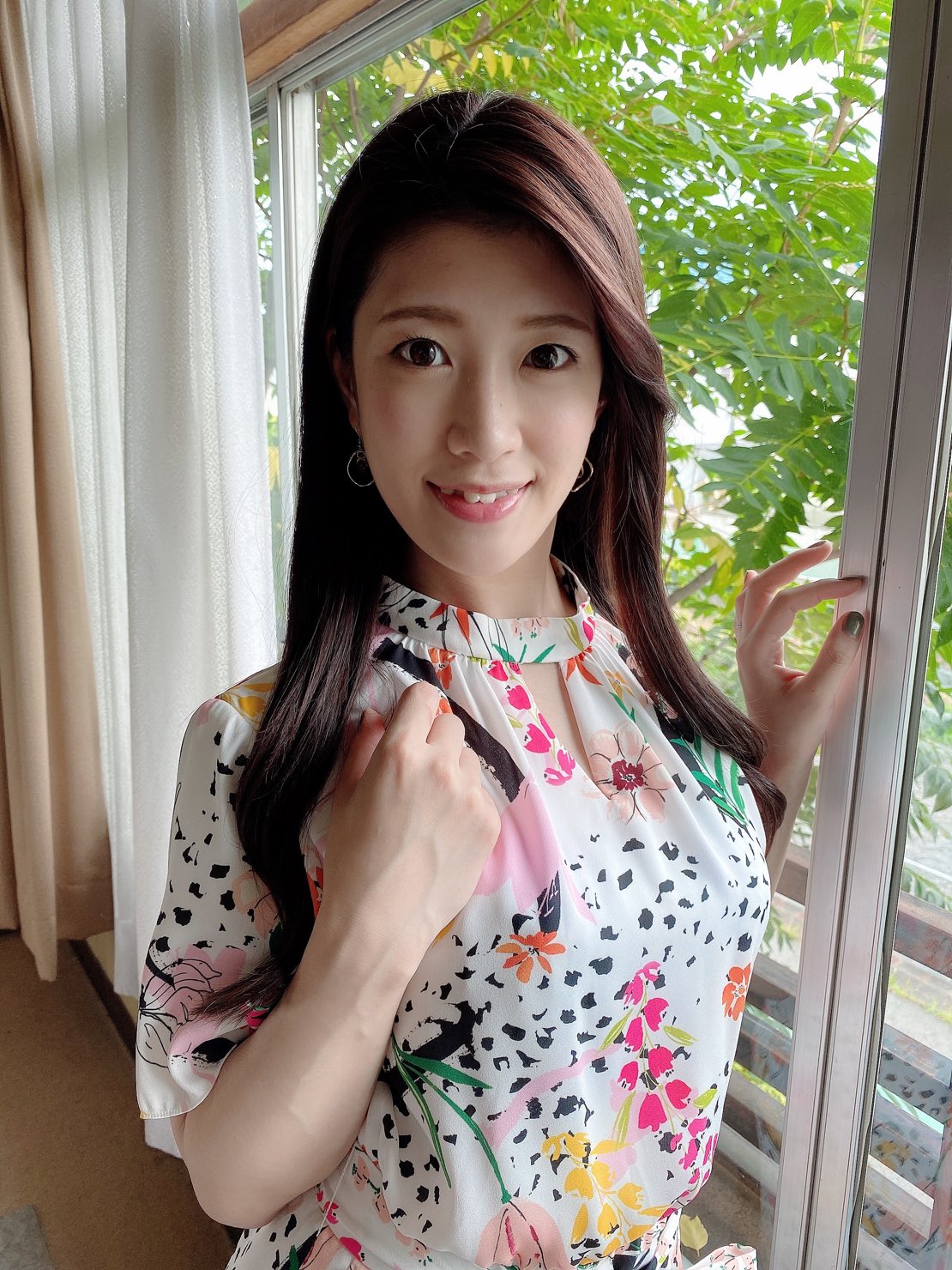 有賀みなほ♡Gカップ美くびれ on Twitter: "お腹すいたのでご飯を食べます #有賀みなほ https://t.co/qSPyTqGrCi" / Twitter